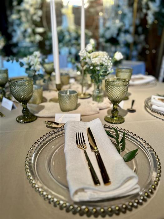 Finishing Touches & Chair Decor