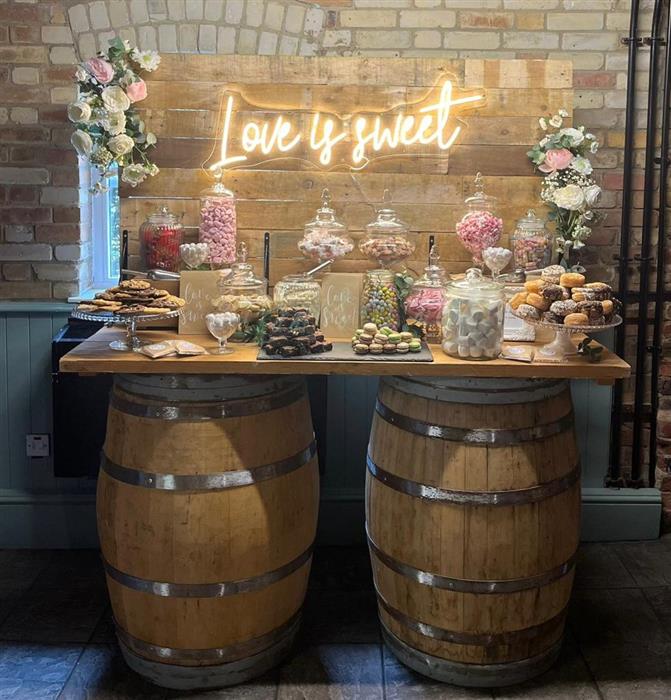 Finishing Touches & Chair Decor